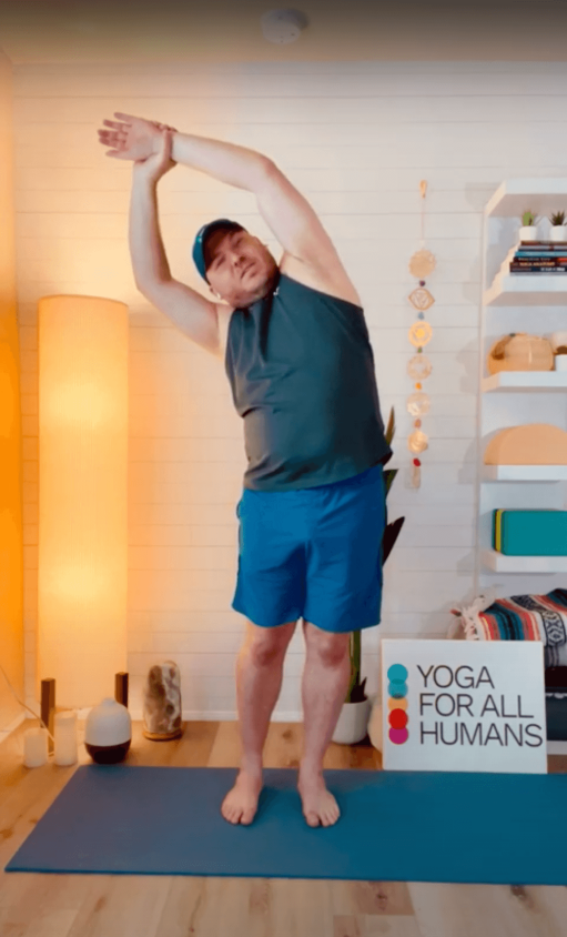 Crescent Moon Pose: How To Do the Standing Crescent Moon Pose ...